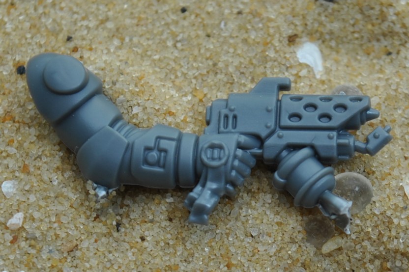 SPACE MARINE JUMP PACK CAPTAIN HAND FLAMER - Bits & Kits